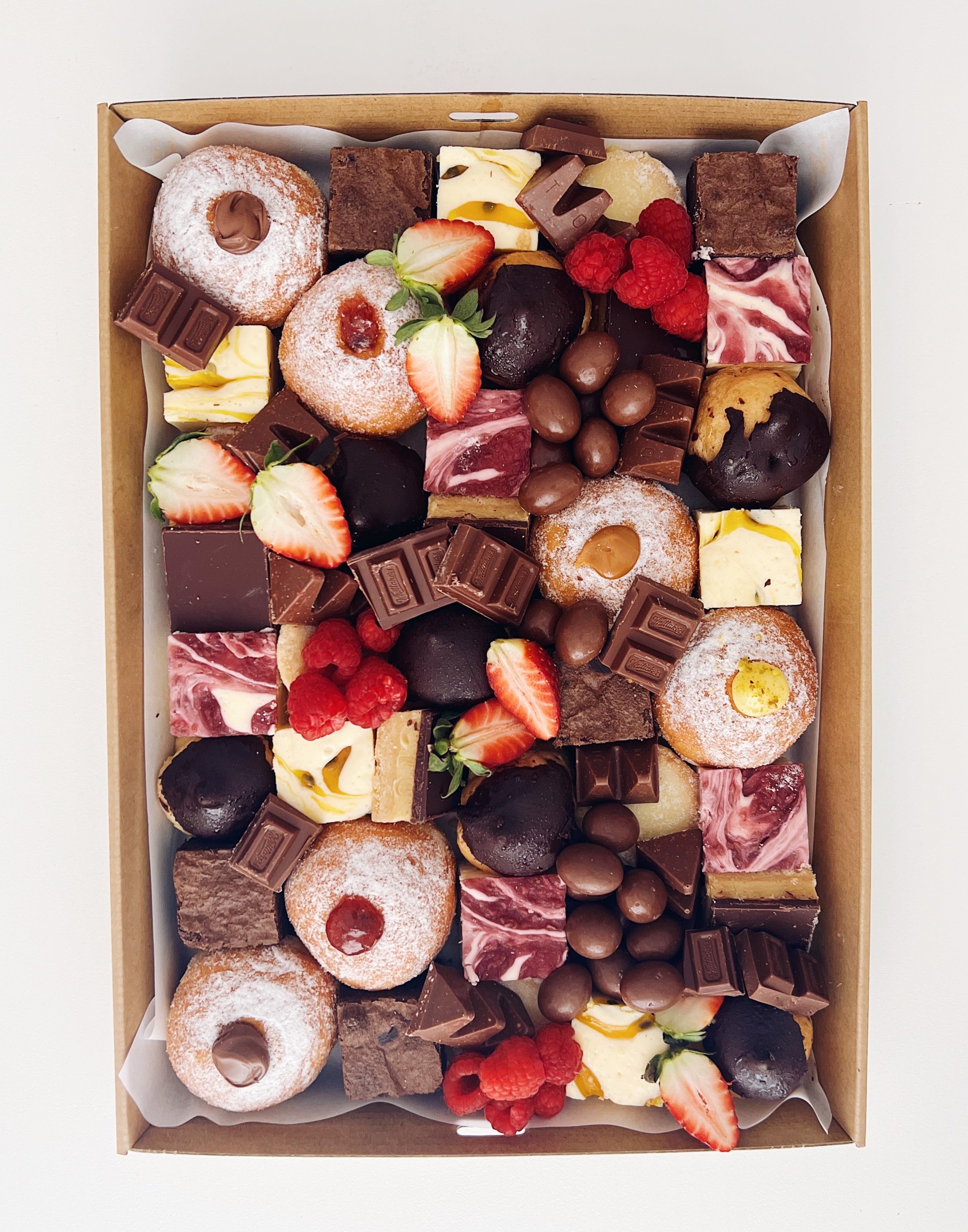 MINI SWEET PLATTER BOX – Platters + Blooms